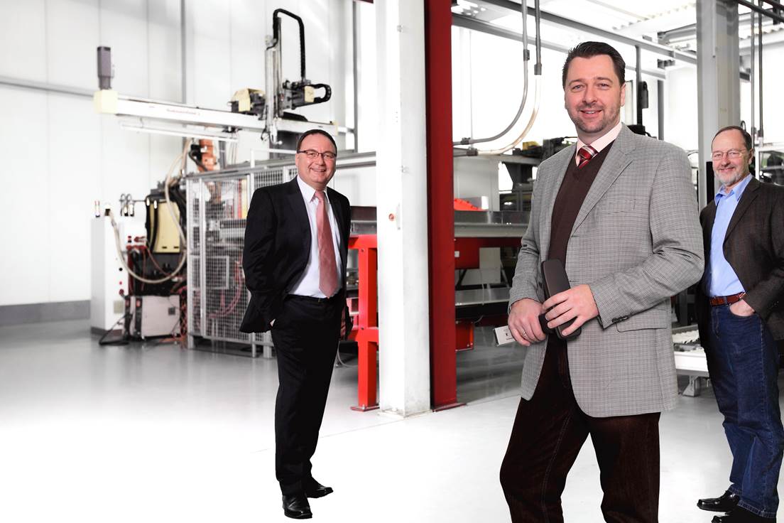 Baugruppenmontage • Konfektionierung von Kunststoffteilen: metak GmbH ...